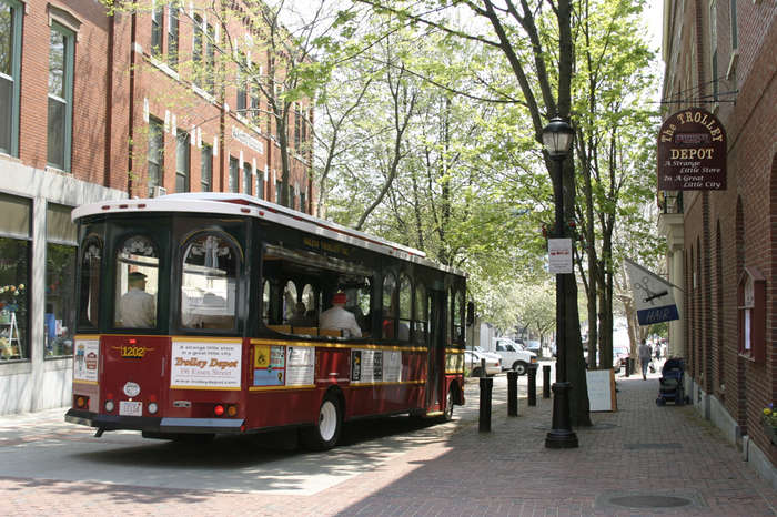 Trolley Day Tour - Creative Collective